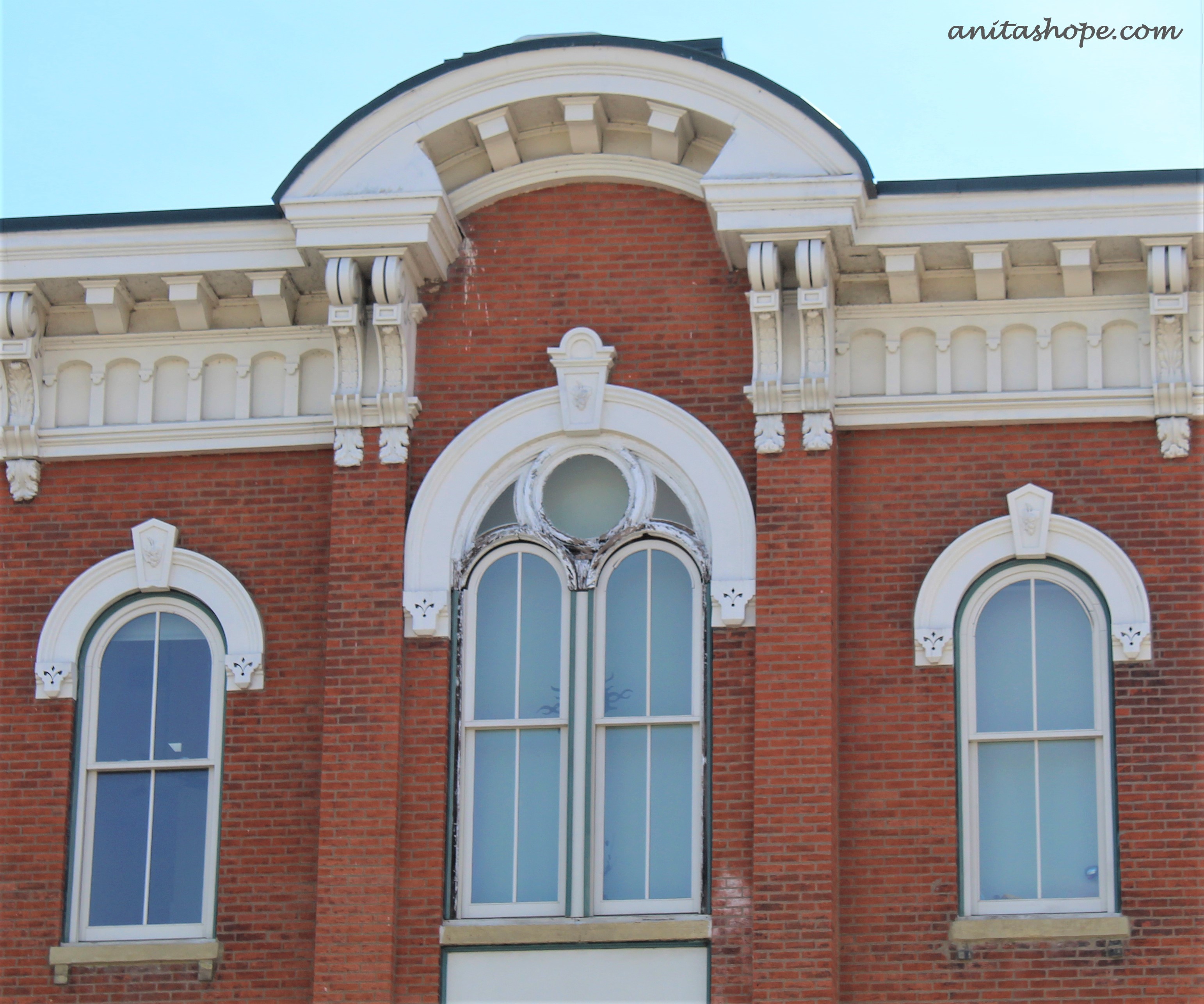 Monday Windows, July 4, Non-Square – For the Love of